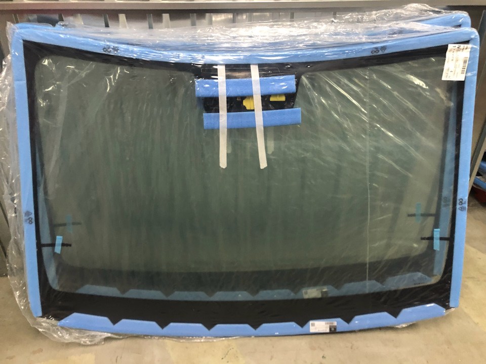 A4476700100 Стекло ветровое Mercedes | Запчасти на DRIVE2