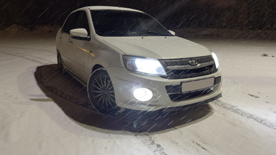 Lada Granta Sport 1.6 бензиновый 2016 | Белый Демон на DRIVE2