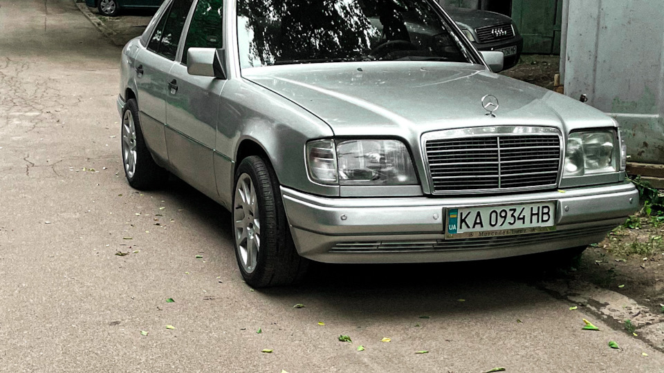 Глючит поворотник — Mercedes-Benz E-Class (W124), 2,2 л, 1995 года ...