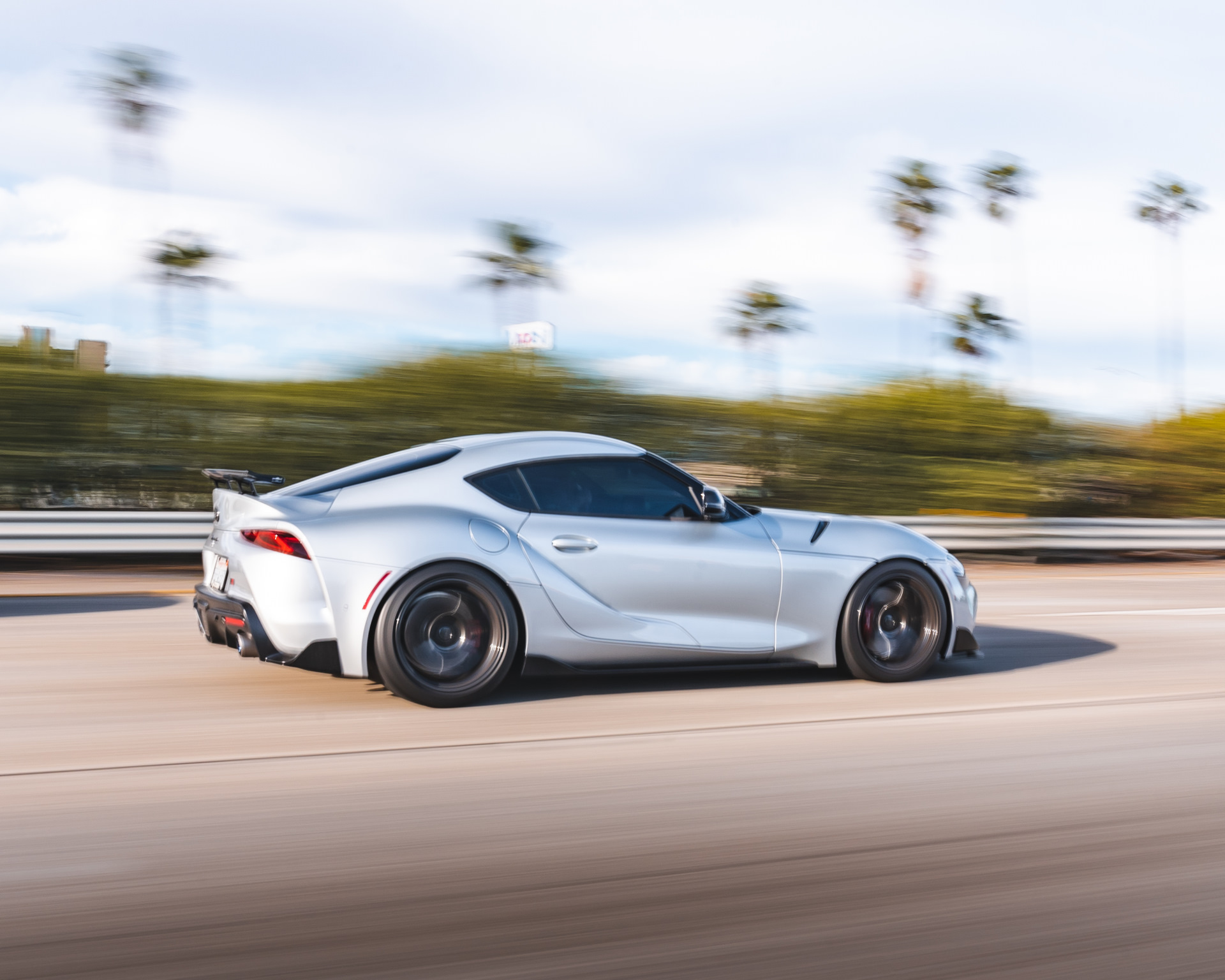 Rolling shots 📸 — Toyota Supra (90), 3 л, 2022 года | фотография | DRIVE2