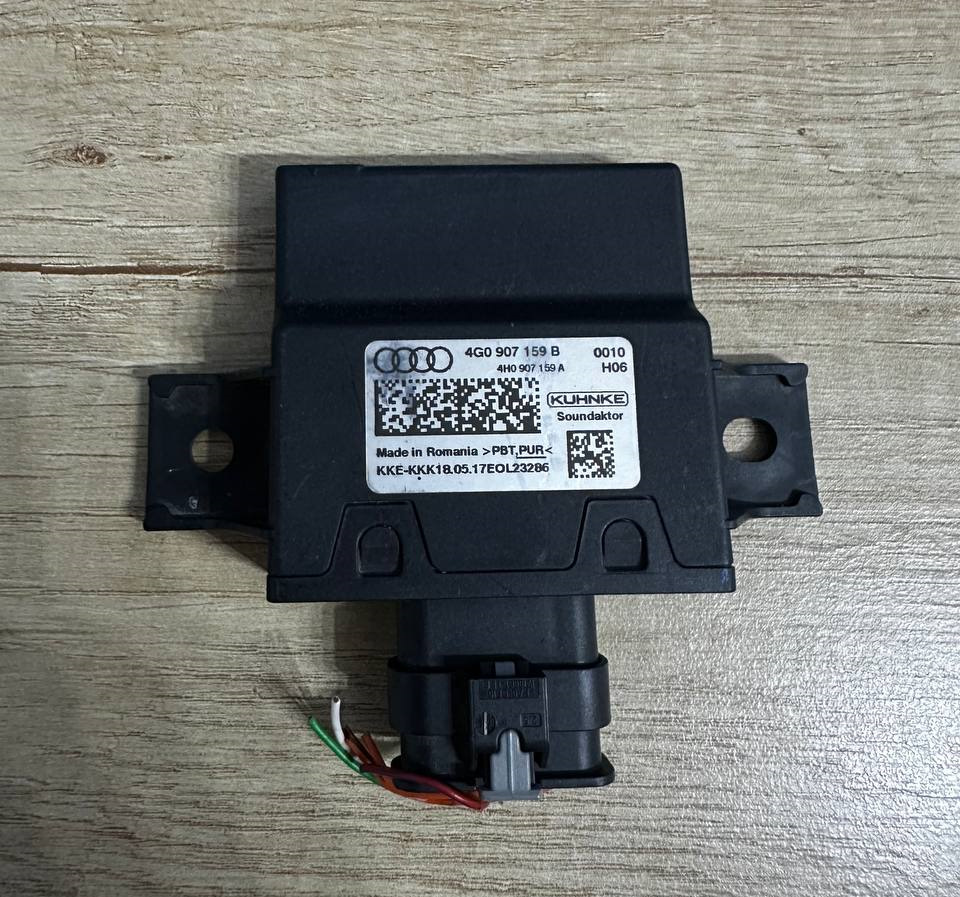 SAK — симпозер, имитация звука двигателя — Volkswagen Polo liftback, 1 ...