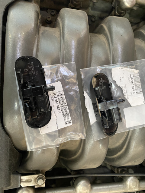 4G8955987A Форсунка омывателя VAG | Запчасти на DRIVE2