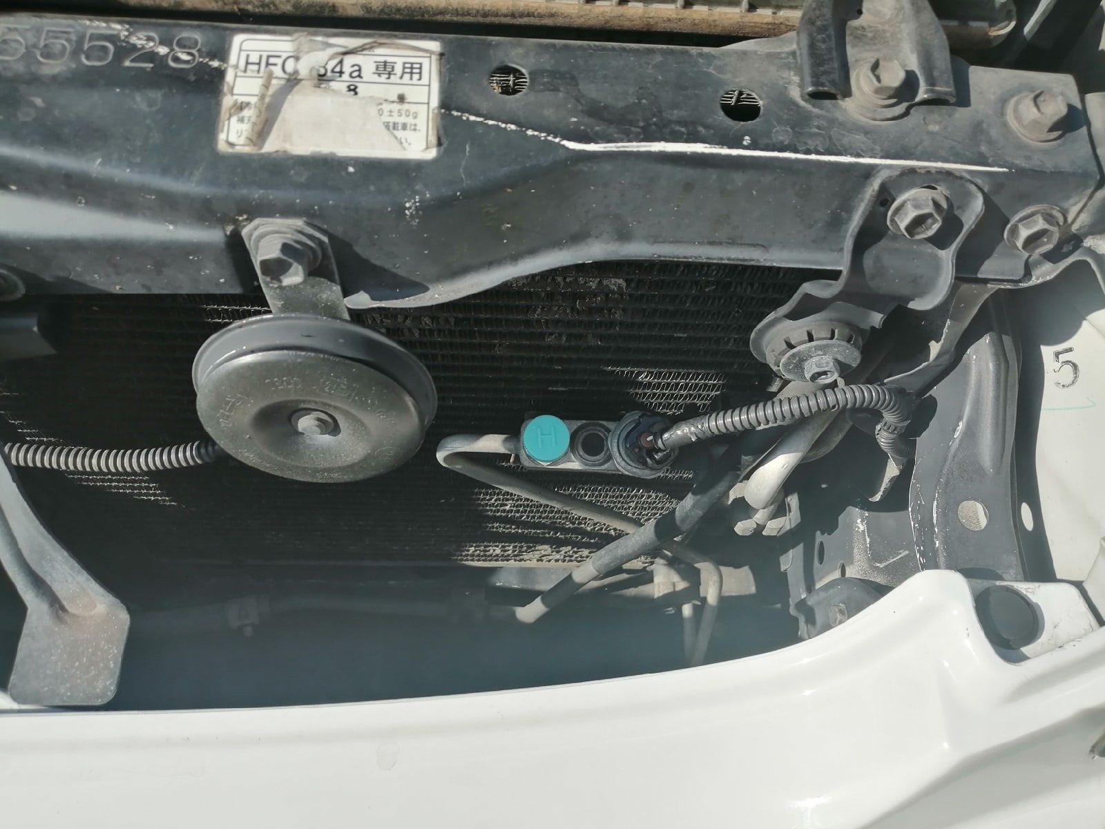 Колпачок трубки кондиционера (Выс давления) — Toyota Mark II (110), 2,5 ...