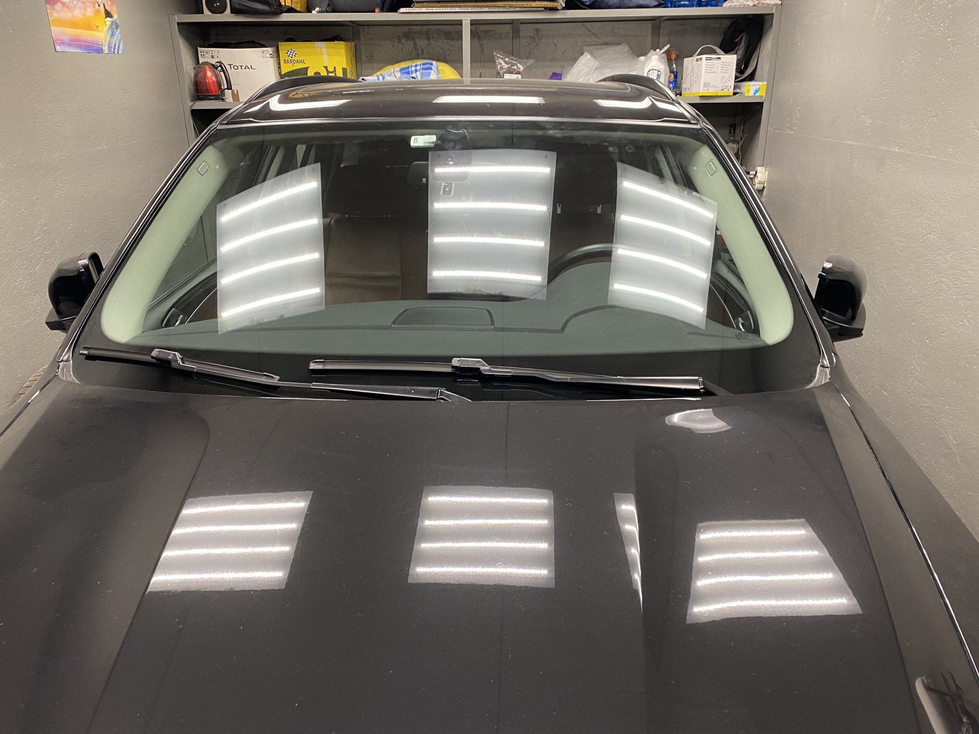 Лобовое стекло, стеклоочистители. — BMW X5 (E70), 3 л, 2013 года ...