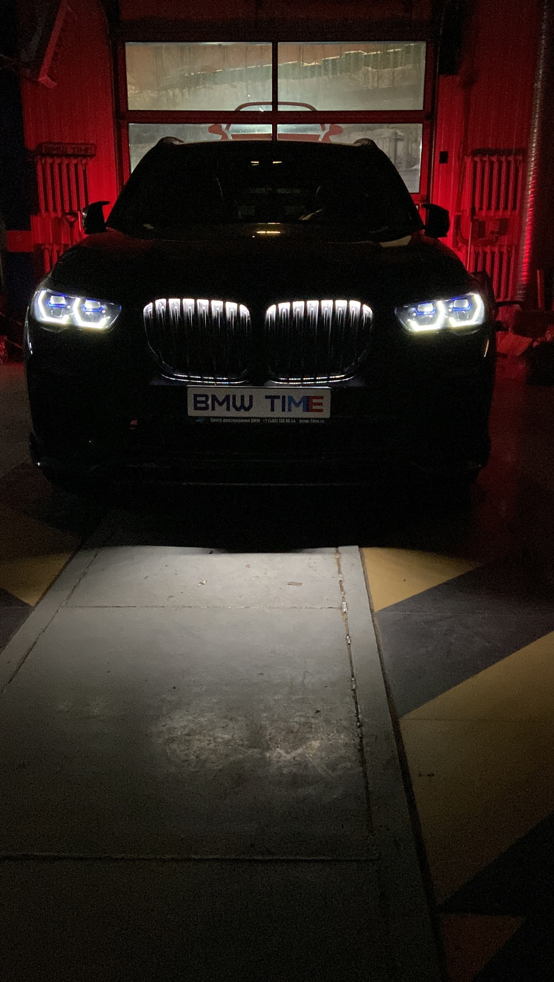 Iconic Glow на BMW X5 G05 — Bmw-Time на DRIVE2