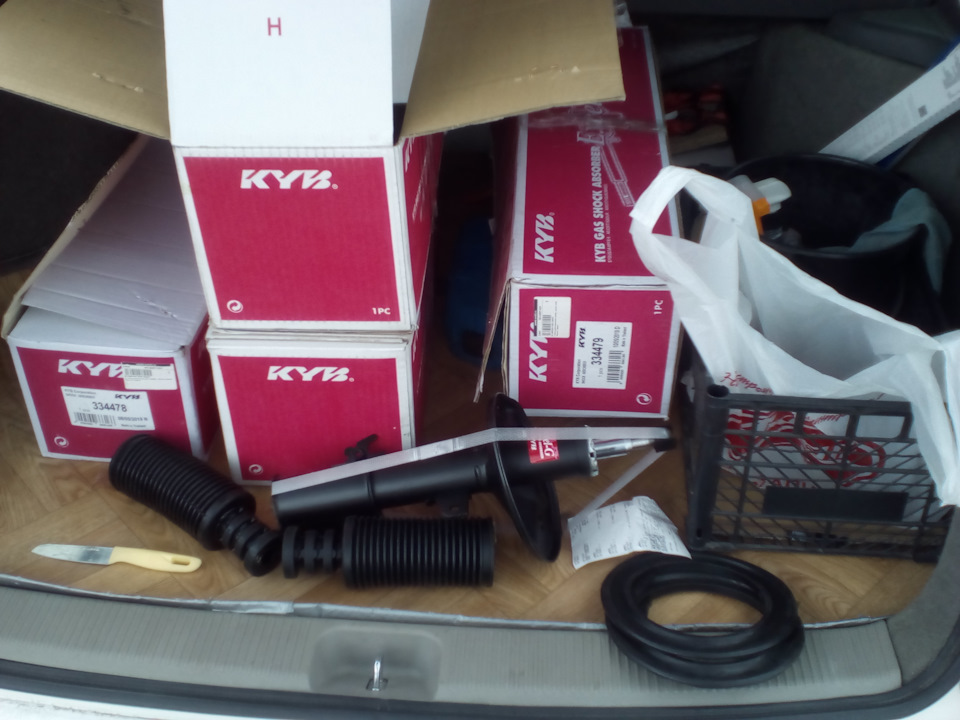 Стойки, проставки — Toyota Camry Gracia, 2,2 л, 2001 года | плановое ТО ...