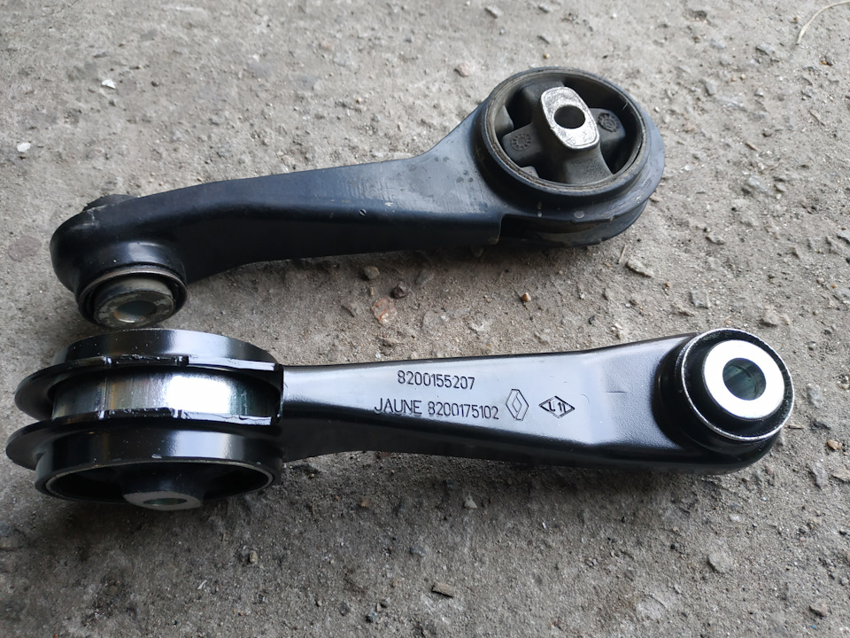 8200155207 Реактивная тяга крпл двс (мет, рез) RENAULT | Запчасти на DRIVE2