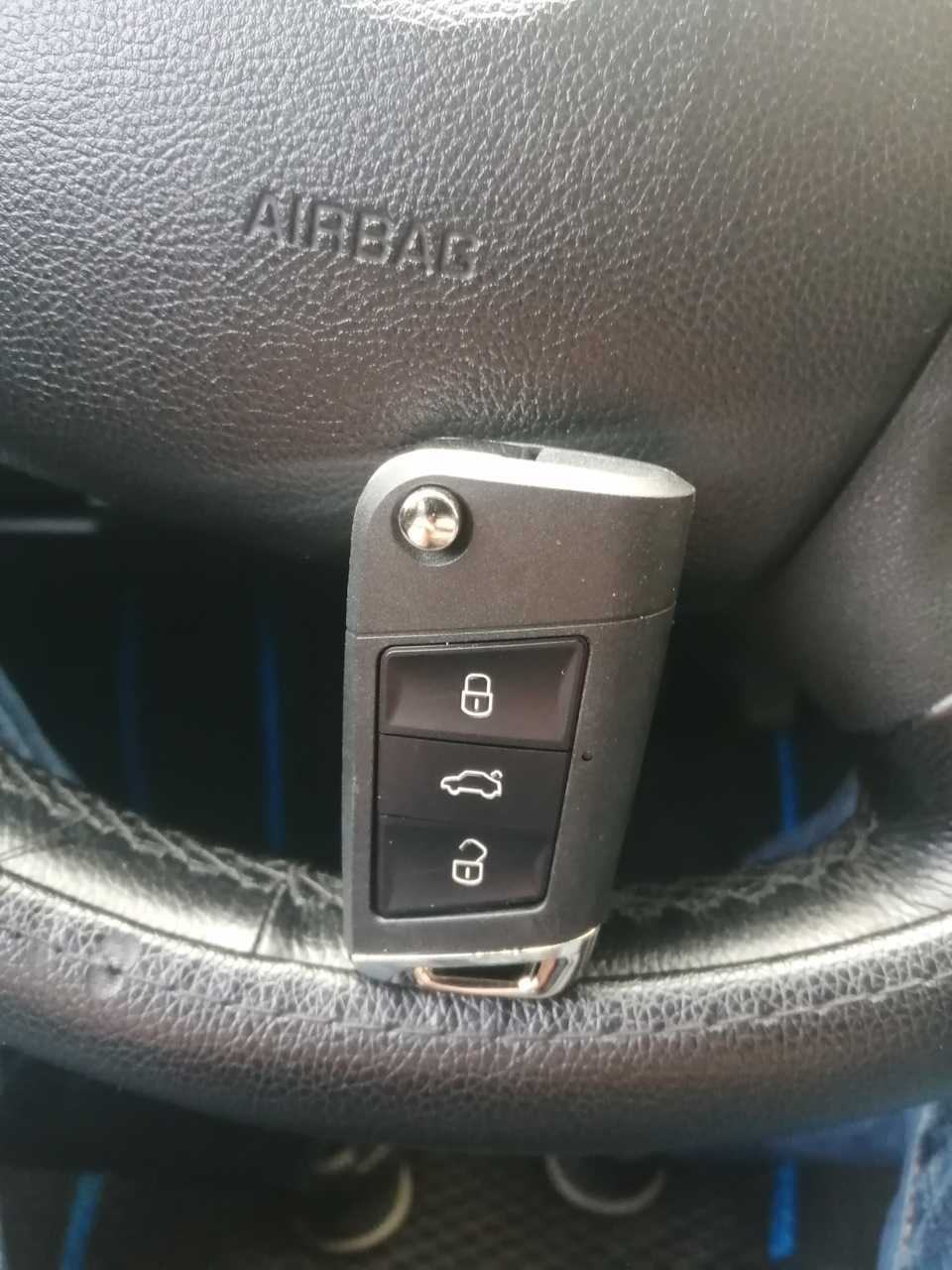 Ключик нового образца) — Skoda Fabia Combi Mk1, 1,2 л, 2005 года ...