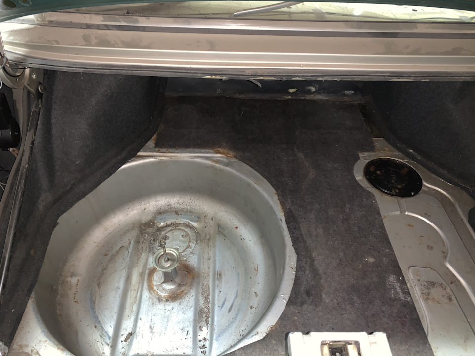 Багажник и задний фартук — BMW 5 series (E28), 2,7 л, 1985 года ...