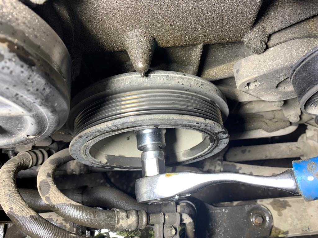 Замена ГРМ — Mercedes-Benz E-Class (W212), 1,8 л, 2011 года | визит на ...