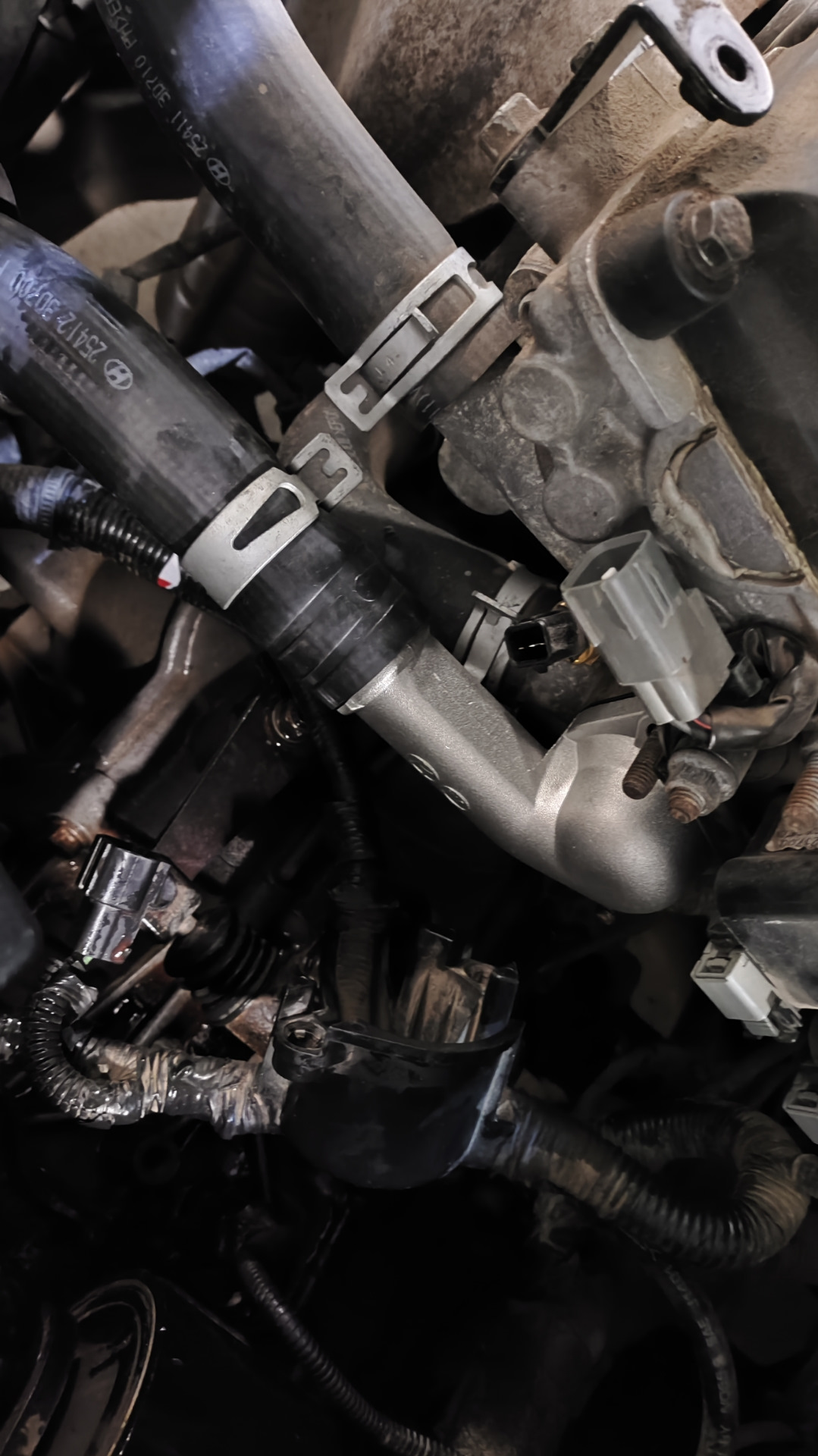 Очередная замена термостата. — Hyundai Sonata IV (EF), 2 л, 2008 года ...