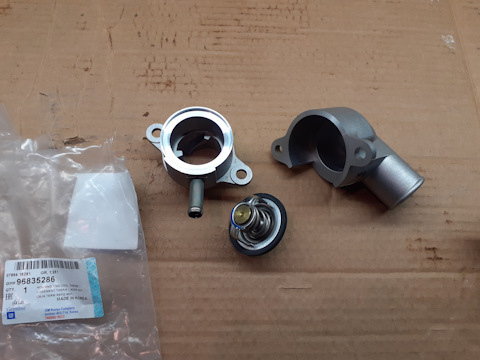 96835286 Термостат, охлаждающая жидкость GM | Запчасти на DRIVE2