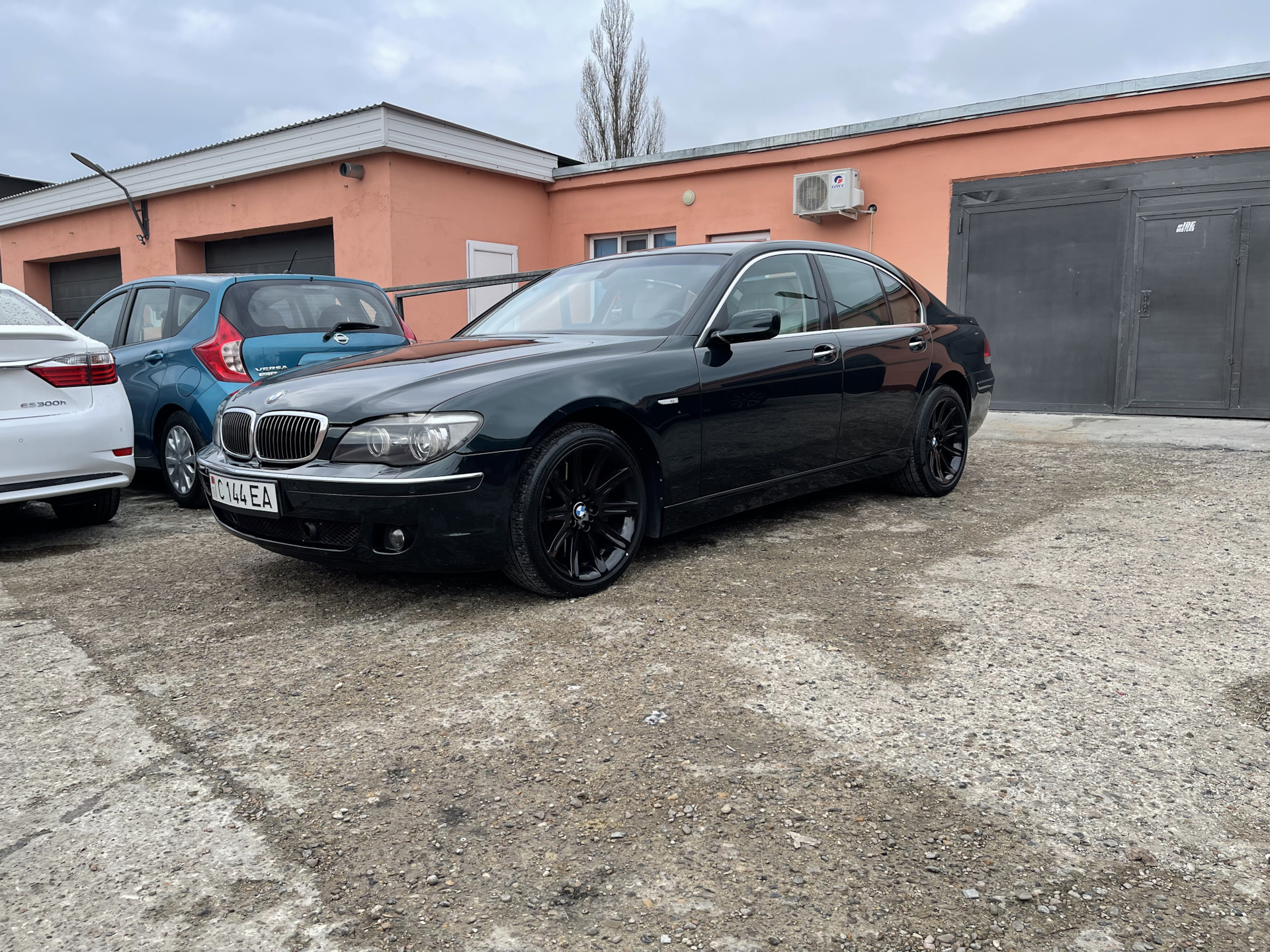 Локальная покраска + детейлинг с керамикой — BMW 7 series (E65/E66), 4,5 л, 2008 года | стайлинг ...