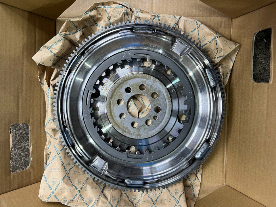 415084409 Маховик LUK | Запчасти на DRIVE2