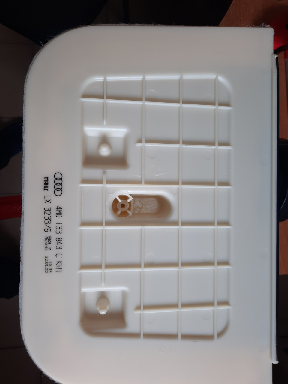 4M0133843C Фильтр воздушный / AUDI Q7 2.0TFSI, 3.0TDI 16~ VAG ...