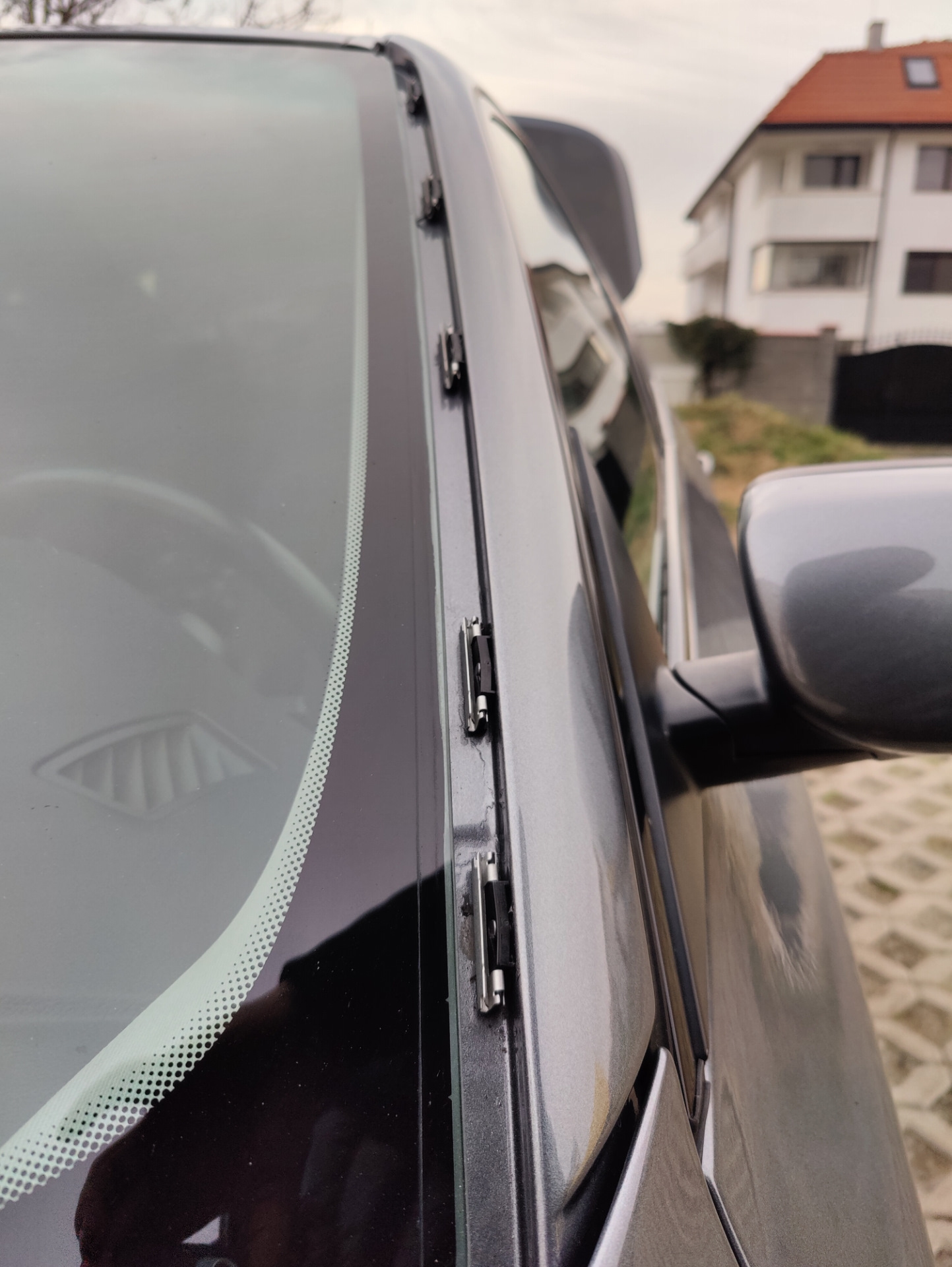 Внекшу в идеал — Установка уплотнителей стёкол — BMW 5 series (E60), 3 ...