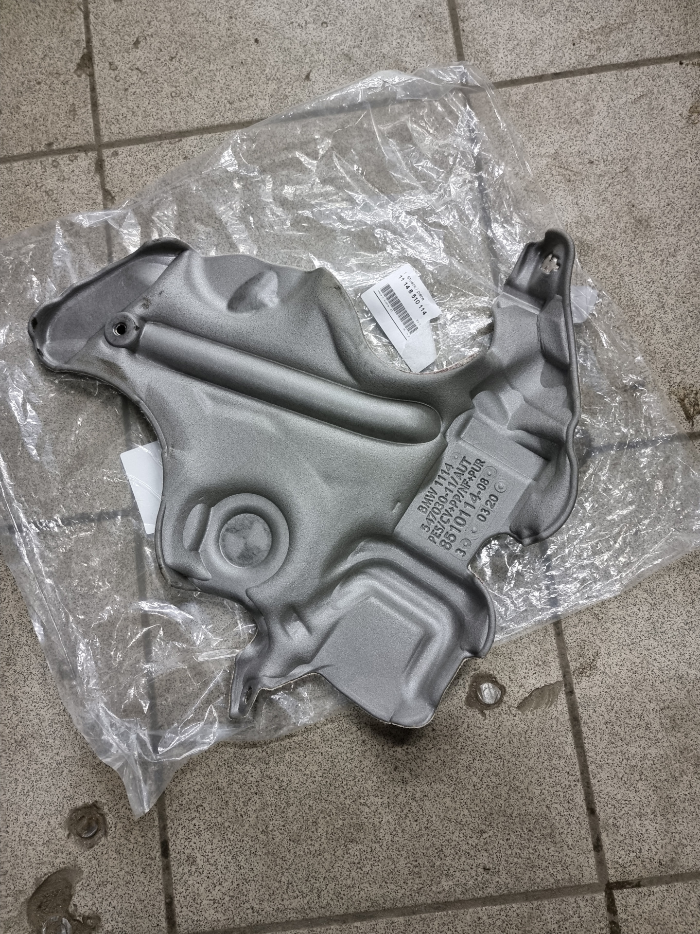 Передняя шумоизоляция двигателя n57 — BMW X3 (F25), 3 л, 2011 года ...