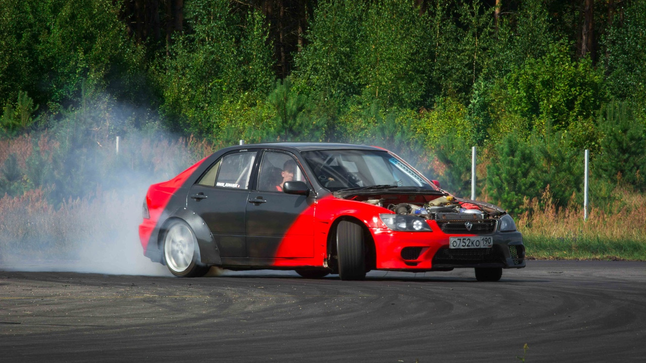 Toyota Altezza 2.5 бензиновый 2000 | Drift for fun на DRIVE2
