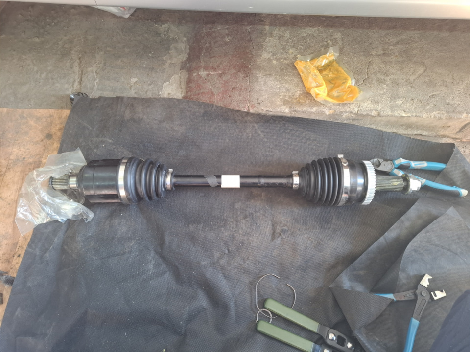 Замена пыльников левого привода — KIA Optima (4G), 2 л, 2019 года ...