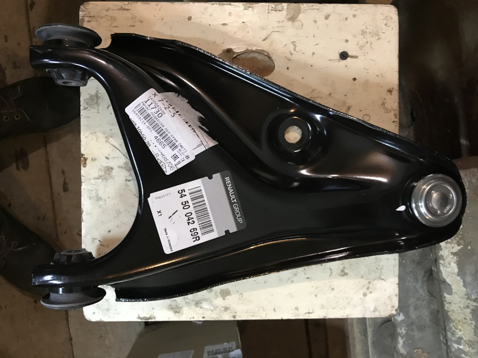 545004269R Рычаг перед подв прав в сб RENAULT | Запчасти на DRIVE2