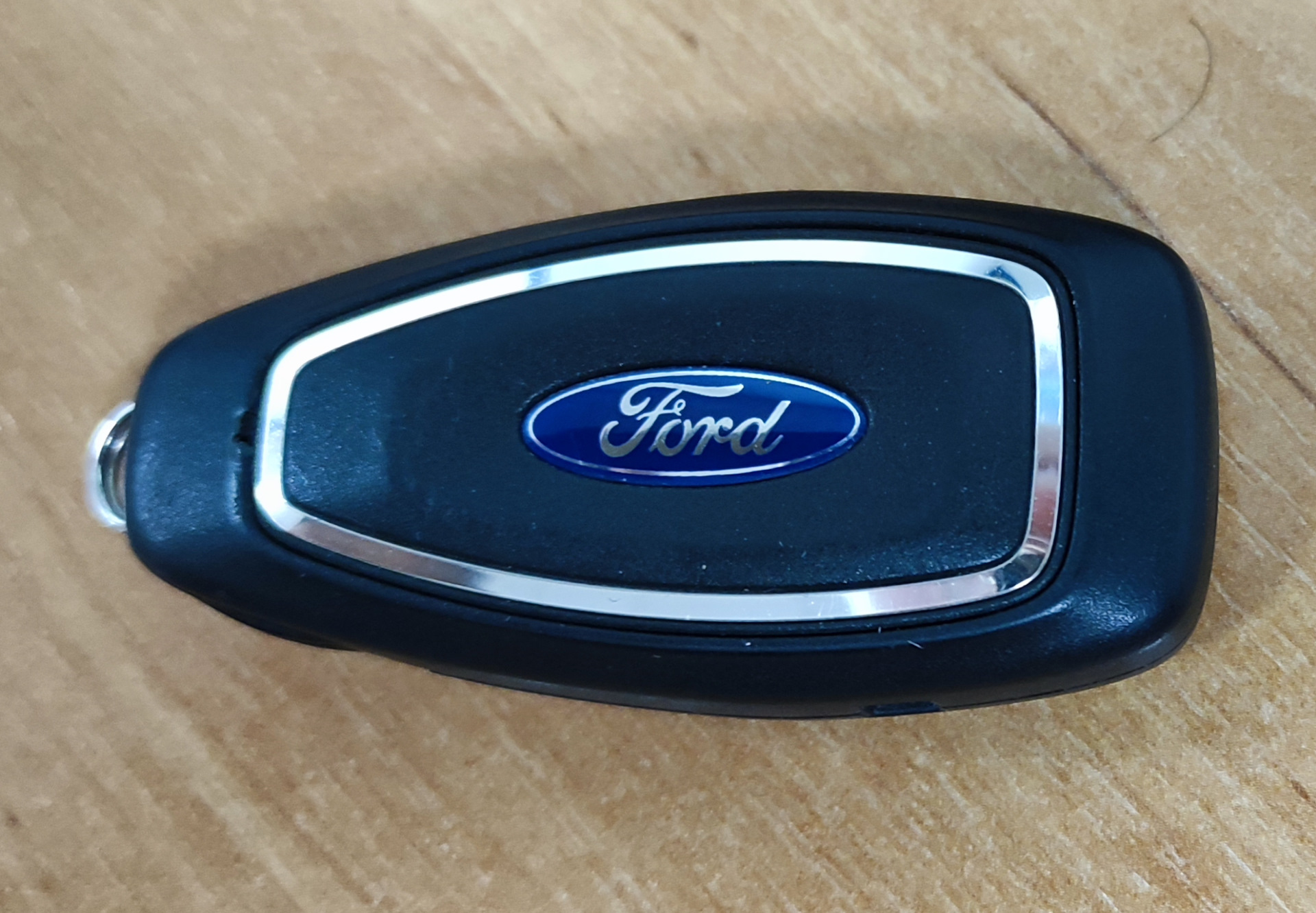 Чехол для ключа и метки сигнализации — Ford Grand C-Max, 1,6 л, 2012 ...