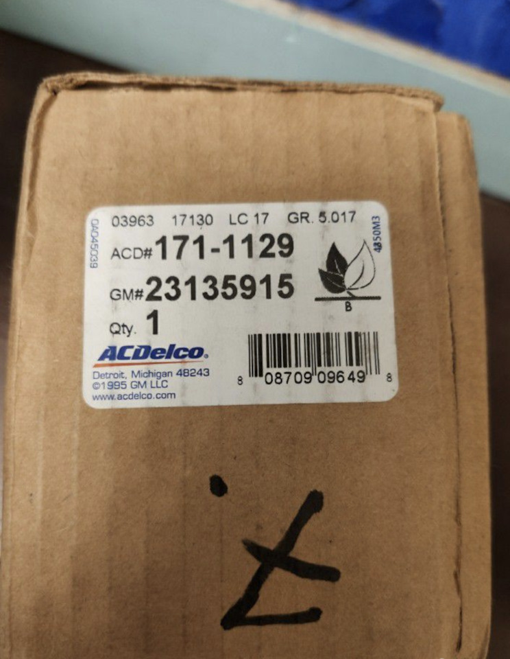 23135915 Колодки тормозные дисковые передние / Chevrolet Tahoe/Yukon ...