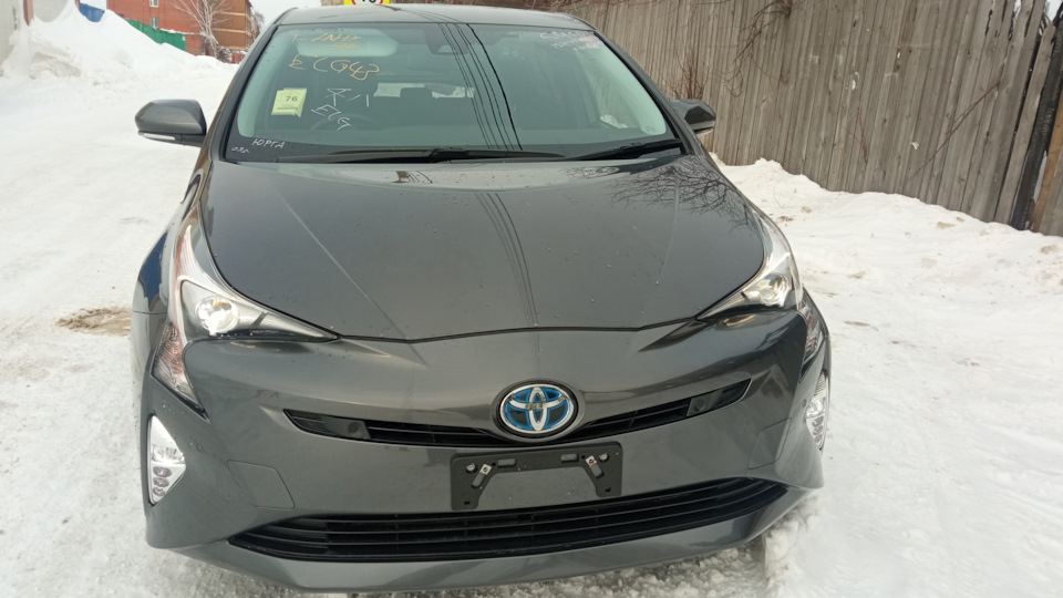 Toyota Prius (50) 1.8 бензиновый 2018 | E-Four 4WD A Premium на DRIVE2