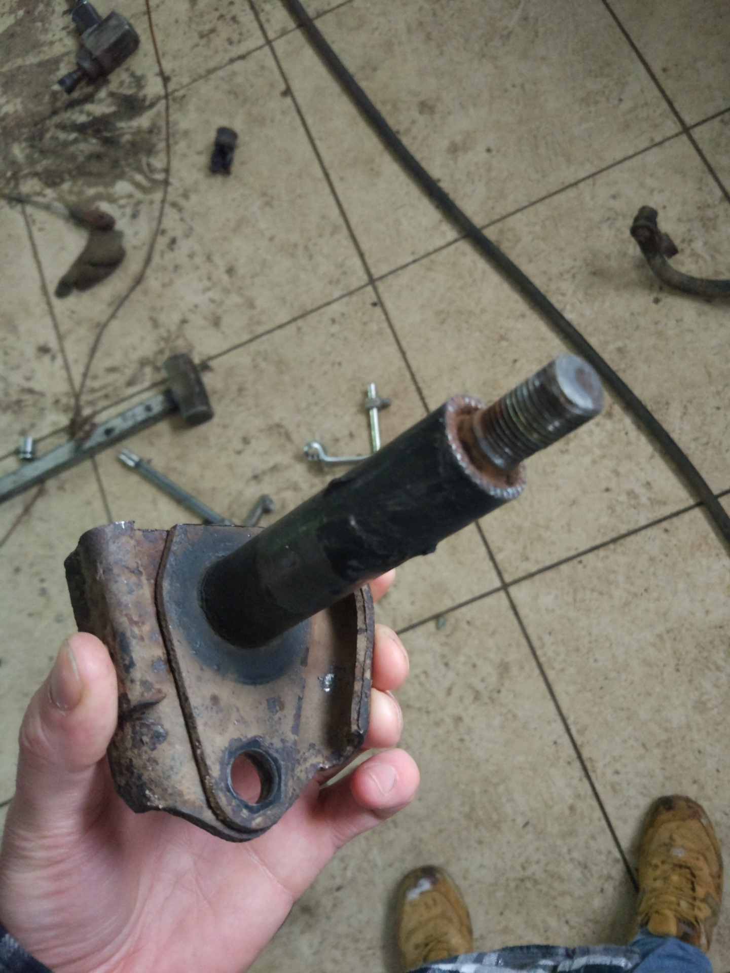 Замена передней подвески — Mitsubishi Pajero (2G), 2,8 л, 1994 года ...