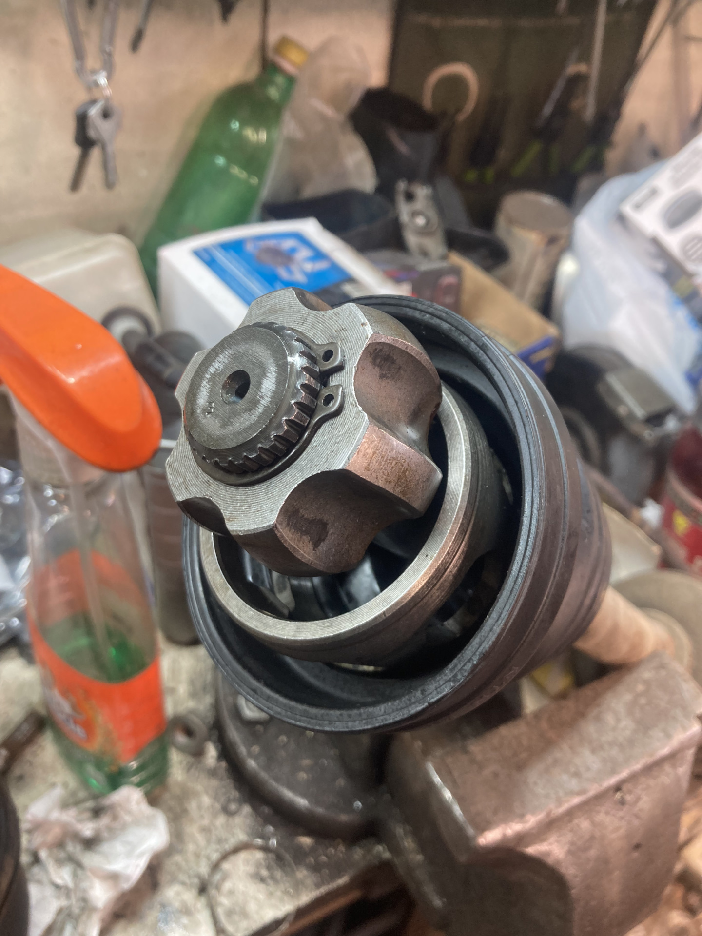 Замена пром вала и внутренней гранаты — Ford Probe II, 2,5 л, 1993 года ...