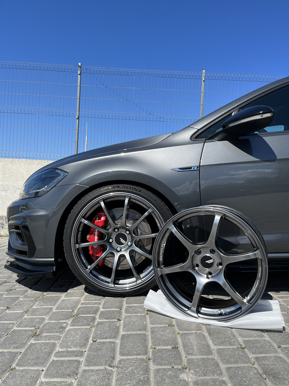 NEW Advan Racing RG3 + — Volkswagen Golf R Mk7, 2 л, 2018 года | тюнинг ...