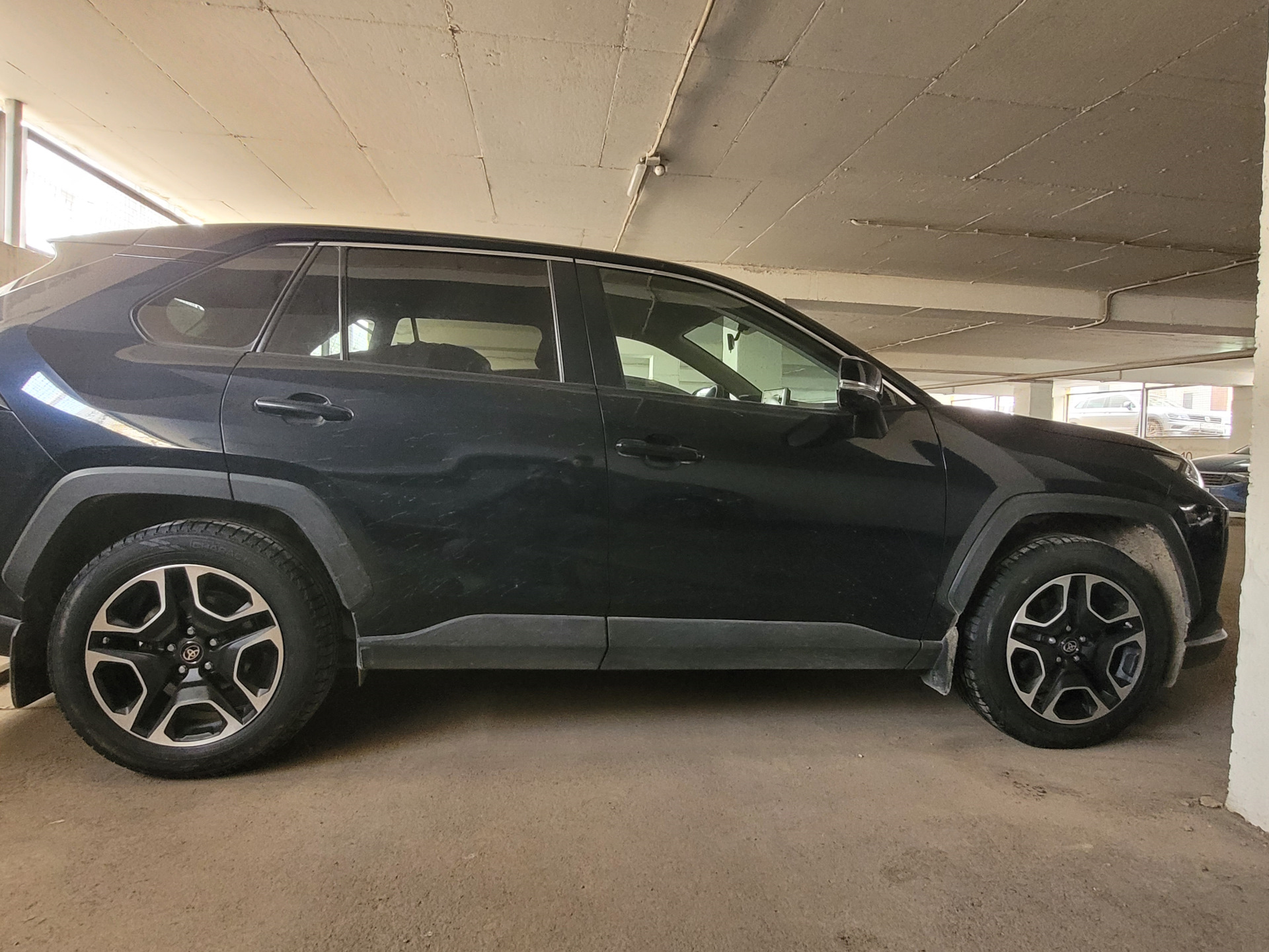 Шины Ikon Tyres Character Aqua SUV 225*60*R18 и диски — Toyota RAV4 (5G), 2 л, 2019 года | шины ...