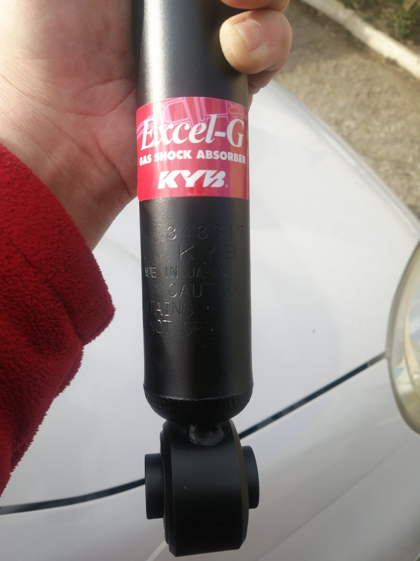 Замена задних амортизаторов — Toyota Funcargo, 1,3 л, 2003 года ...