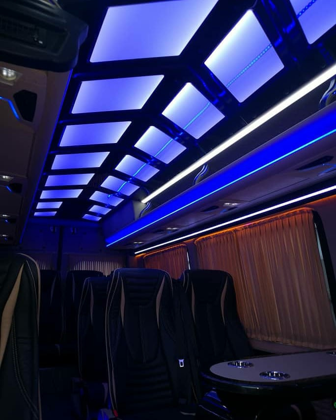 220 вольт в машину — Ford Explorer (3G), 4 л, 2002 года | аксессуары ...