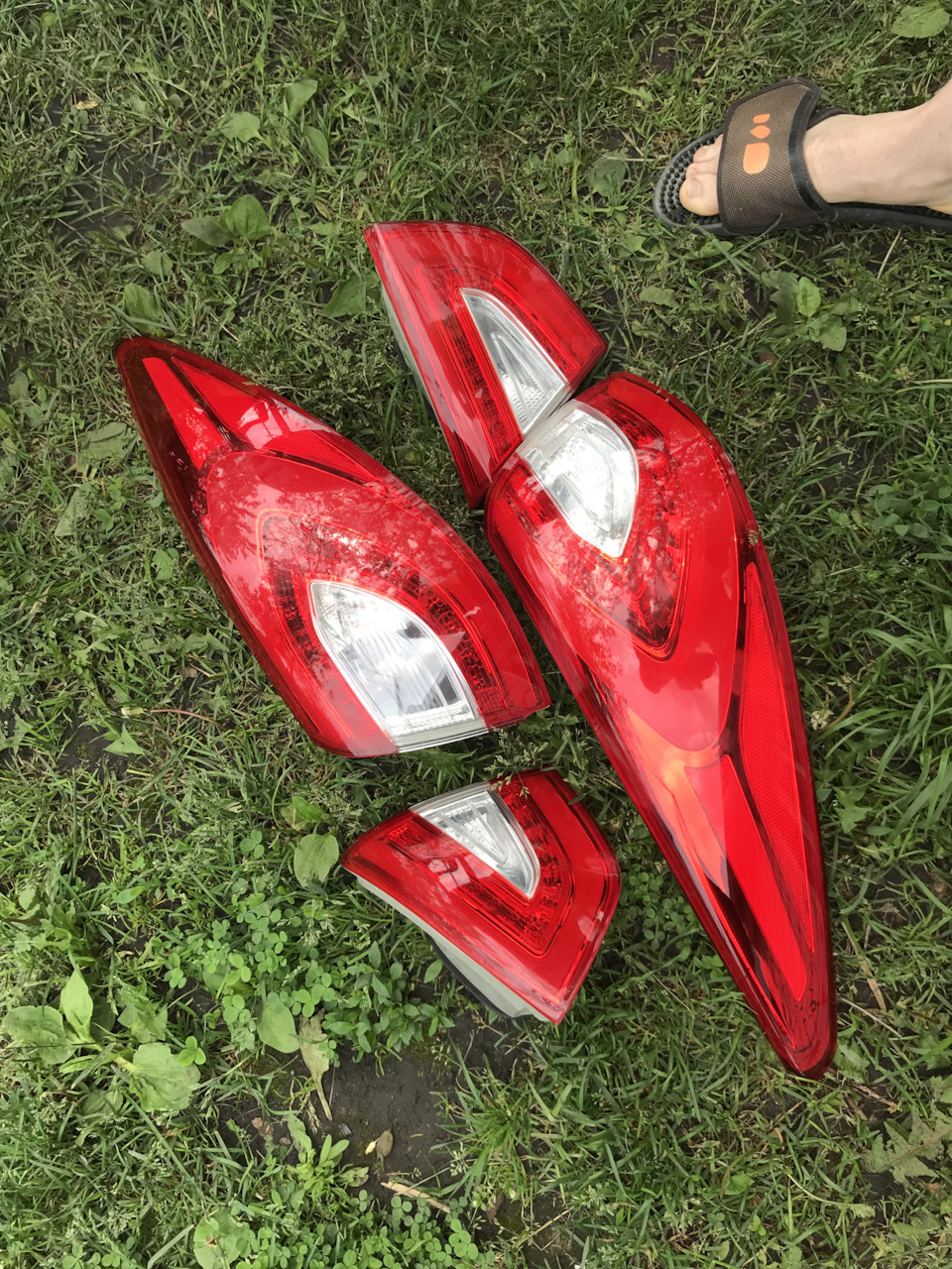 Продам задние рестайлинг фонари — Hyundai ix35, 2 л, 2011 года ...