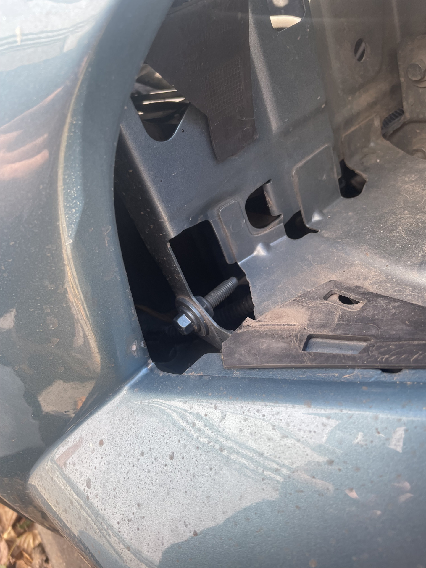 Бампер от V50 — Volvo S40 (2G), 2,4 л, 2008 года | другое | DRIVE2