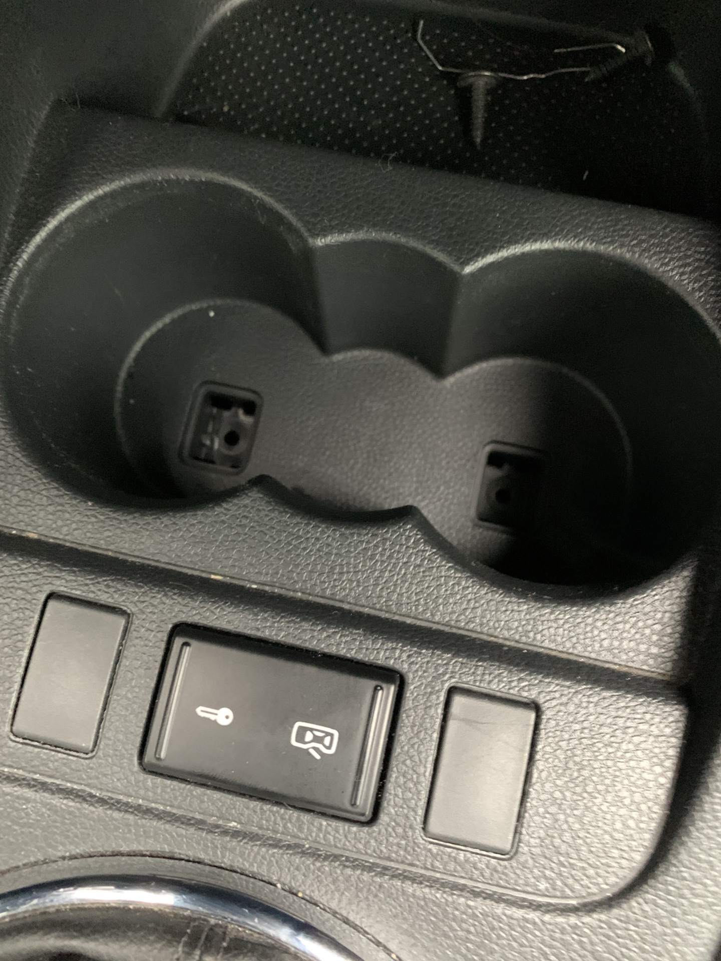 Підлокітник — Skoda Fabia Mk2, 1,4 л, 2012 года | аксессуары | DRIVE2