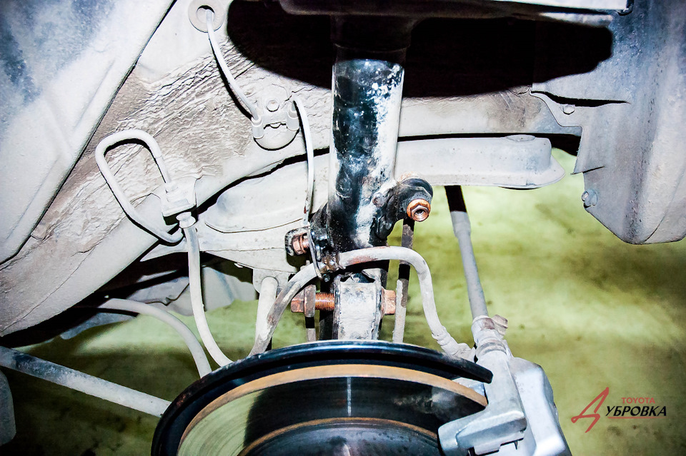 Замена Форсунки омывателя камеры заднего вида — Volkswagen Tiguan (2G ...