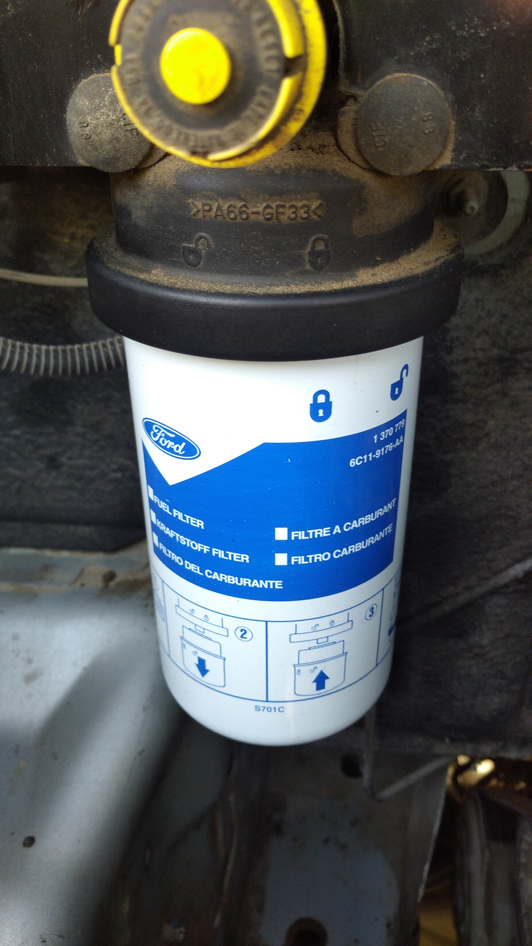 Замена топливного фильтра — Ford Transit (7G), 2,2 л, 2008 года ...