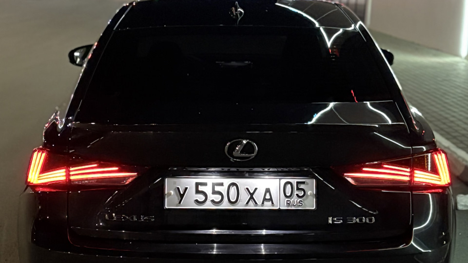 Lexus IS III 2.0 бензиновый 2018 | 550 на DRIVE2