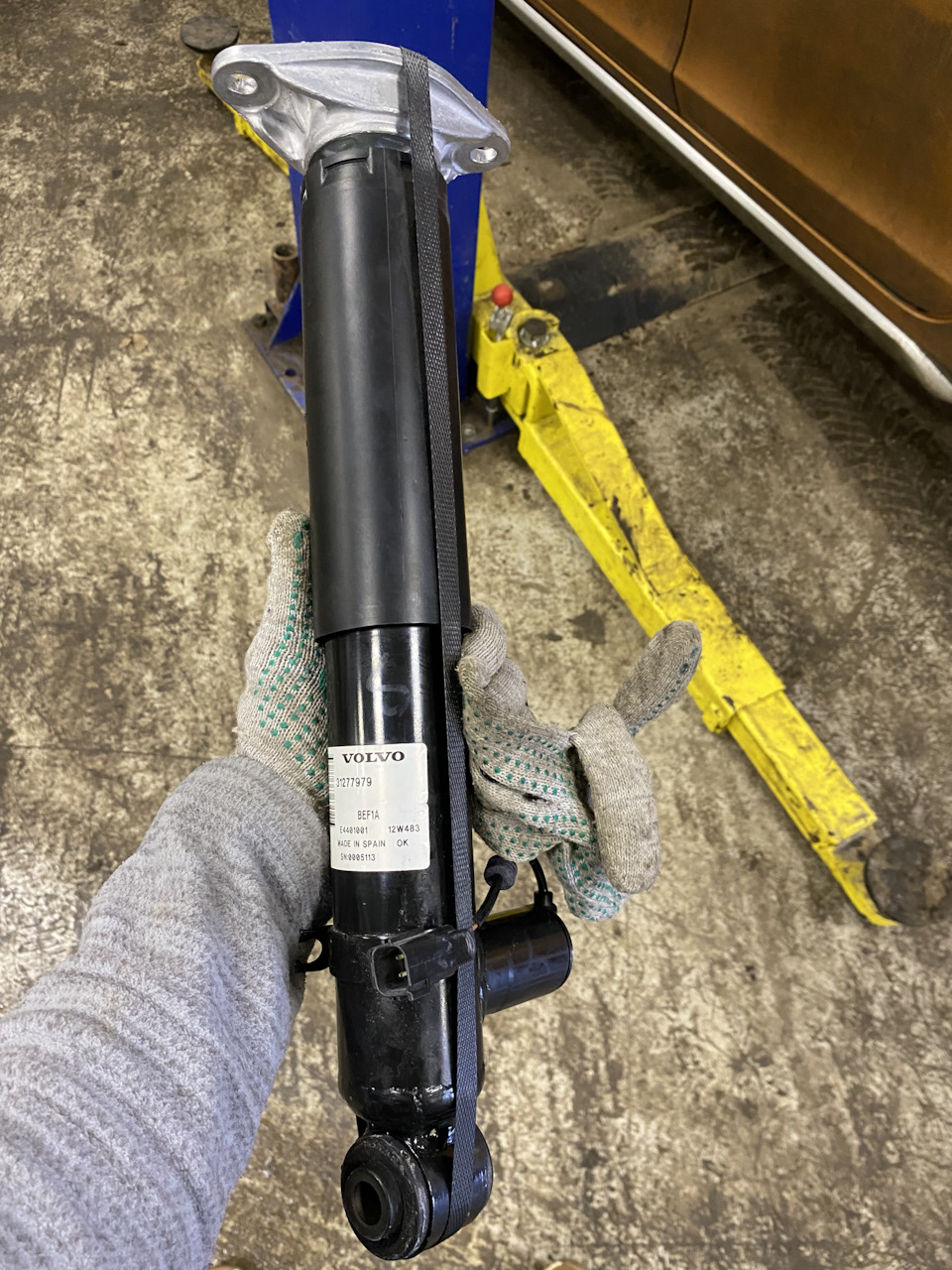 31277979 Амортизатор S60 Volvo | Запчасти на DRIVE2