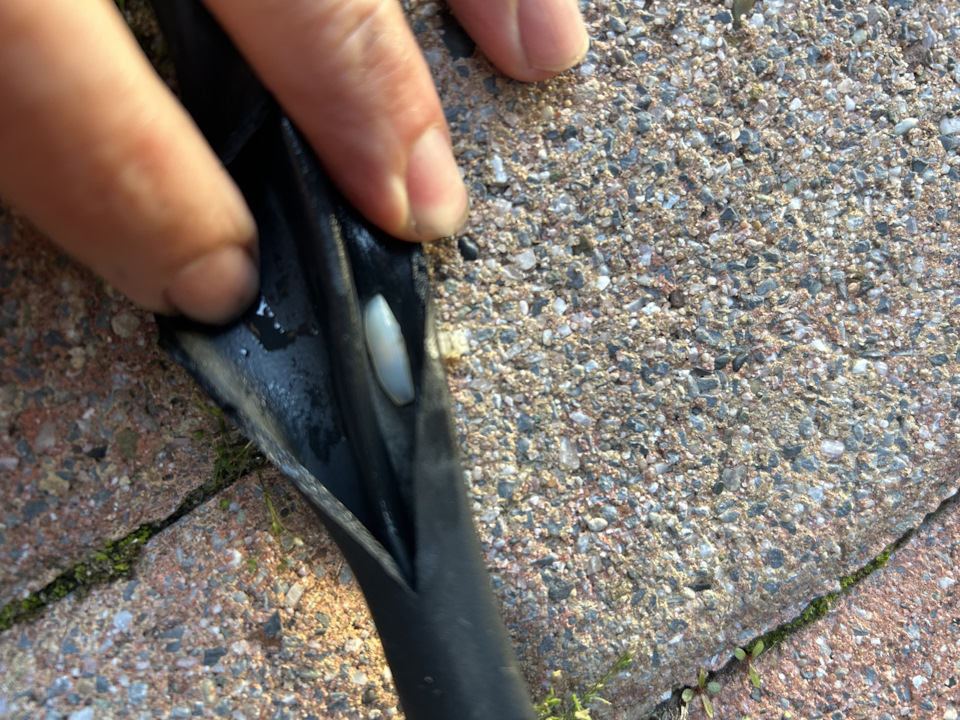 Уплотнитель. — Volvo V90 Cross Country, 2 л, 2020 года | своими руками ...