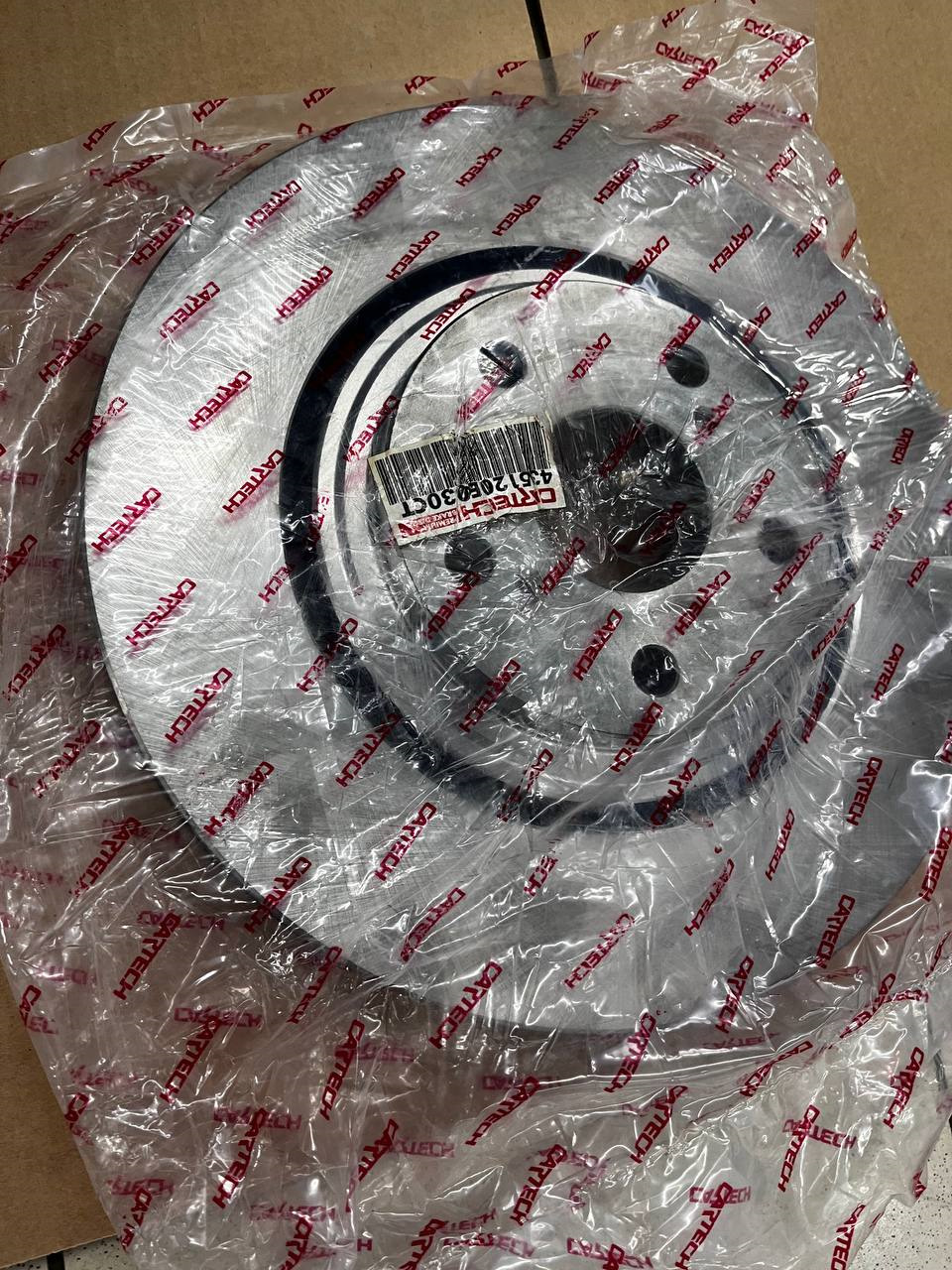 Новые тормозные диски Rav 4 40 — Toyota RAV4 (IV), 2 л, 2018 года ...