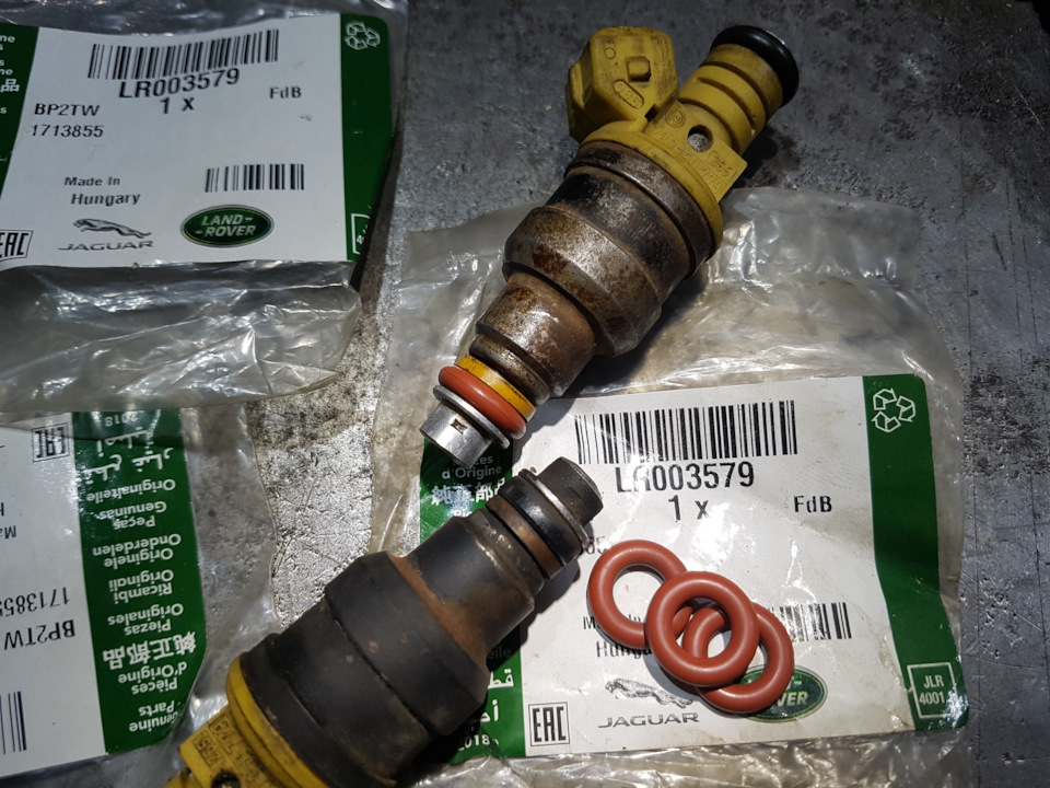 Помпа и шкив, форсунка, ремень ГРМ и зазоры клапанов. — Audi 80 (B2), 1 ...