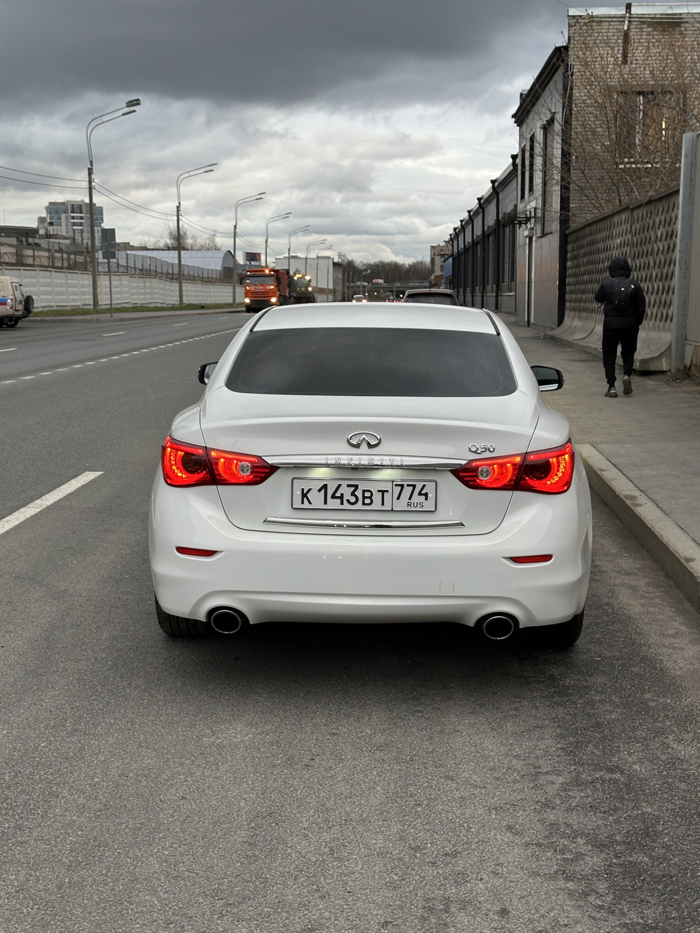 Новое лобовое — Infiniti q50, 2 л, 2015 года | запчасти | DRIVE2