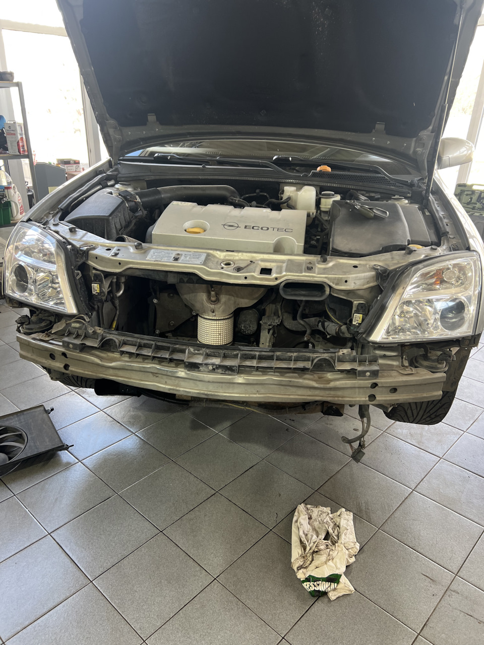 Потек радиатор — Opel Vectra C, 1,8 л, 2003 года | визит на сервис | DRIVE2