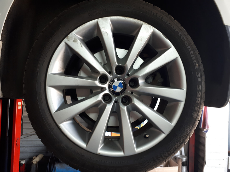 Замена масла в моторе и тормозных дисков по кругу. — BMW 5 series (F10 ...