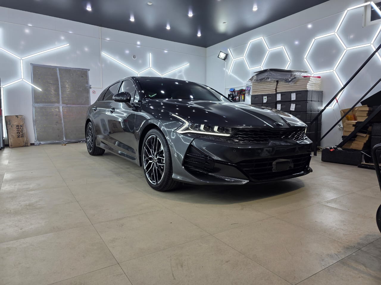 Антихром и бронь лица — KIA K5 (3G), 1,6 л, 2020 года | фотография | DRIVE2