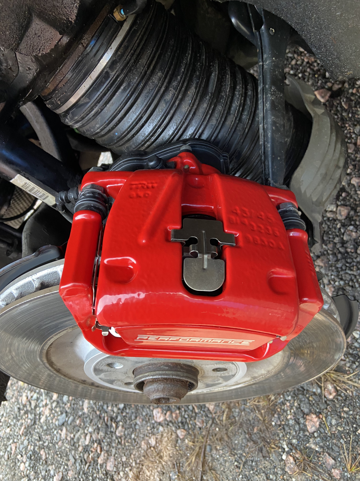 Установка тормозной системы Porsche Macan Turbo Performance — Audi ...