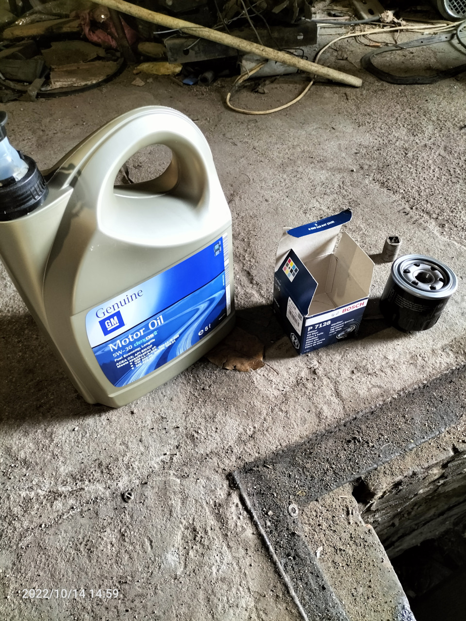 Замена масла и свечей. — Jeep Compass (1G), 2,4 л, 2013 года | плановое ...