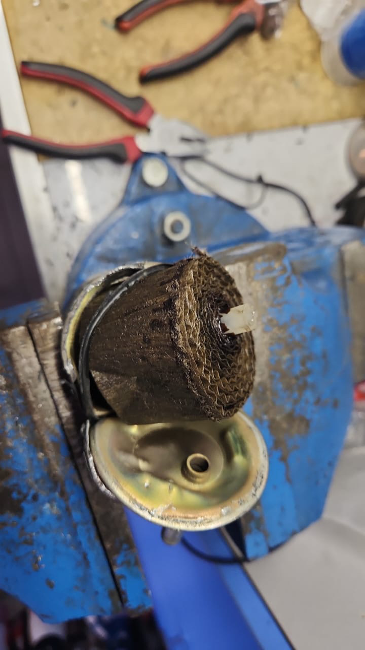 Замена топливного фильтра — Toyota Sequoia (1G), 4,7 л, 2003 года ...